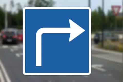 E11.5 Ophængt pilafmærkning th » SERI Q SIGN